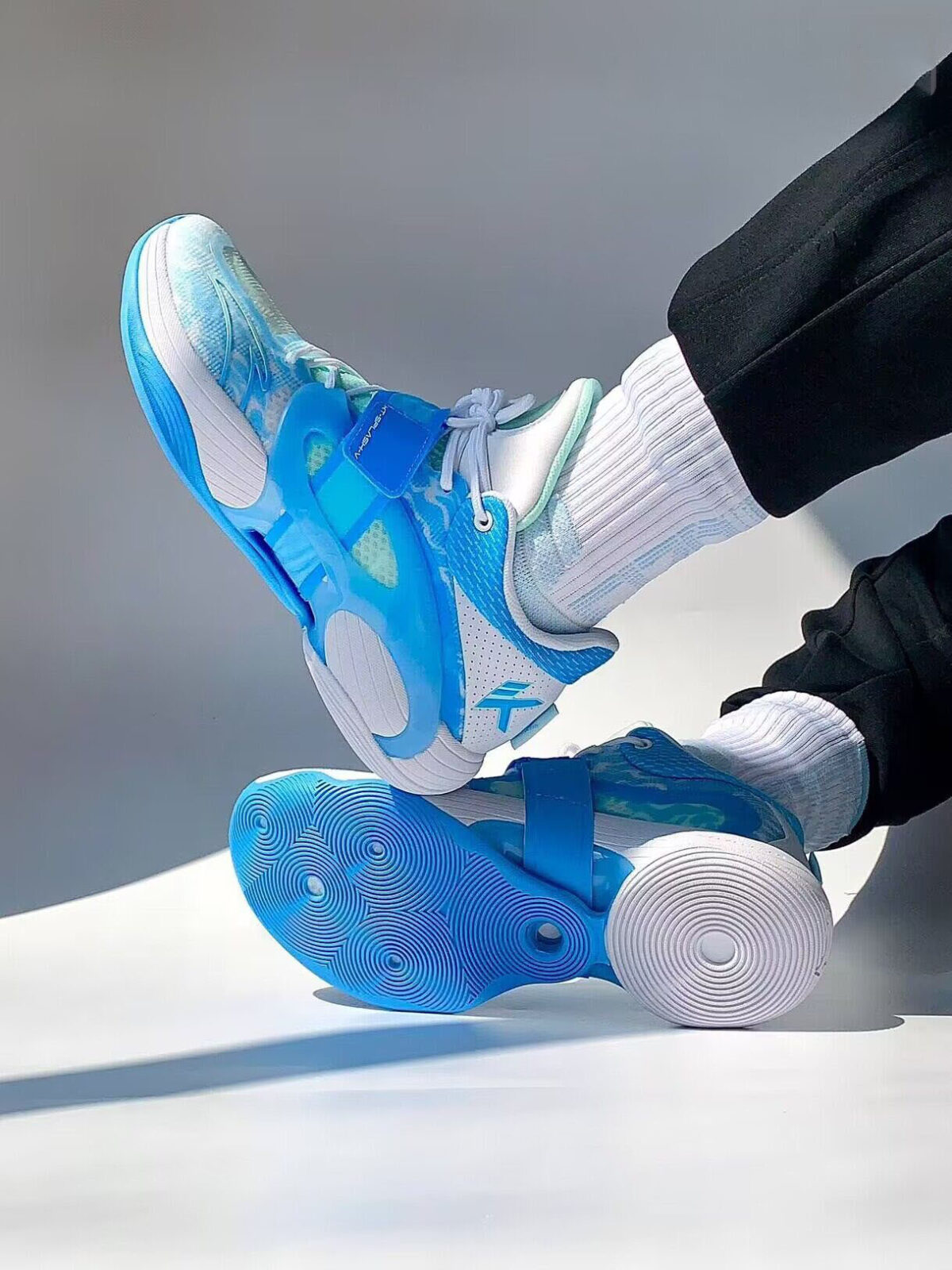 ANTA Men Klay Thompson Splash 5 Blue Green White – ANTA KAI 2 Shockwave ...